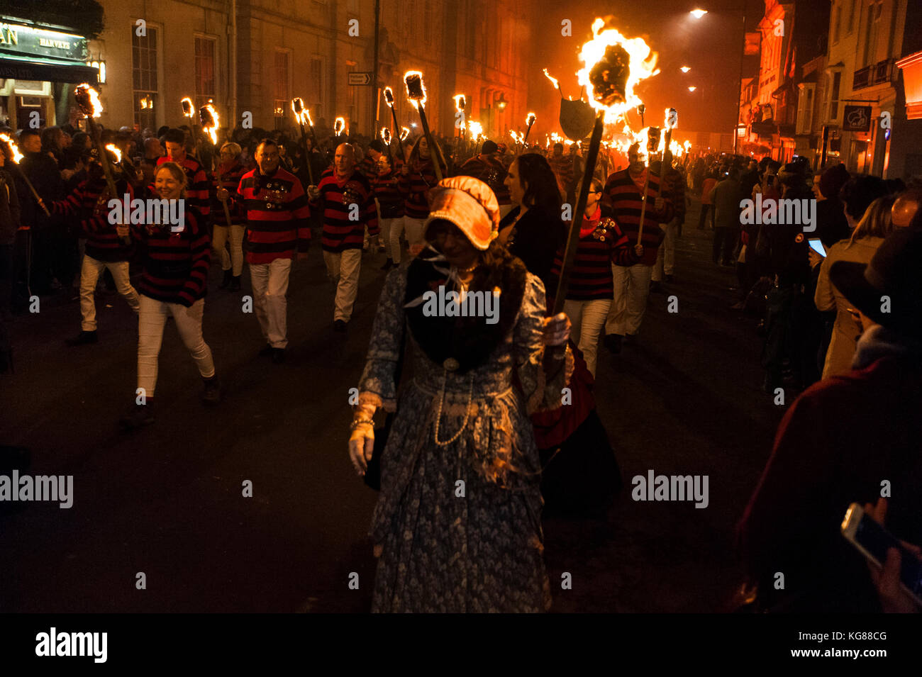 Lewes, UK. 4th Nov, 2017. Lewes Bonfire Night Celebrations. The annual ...
