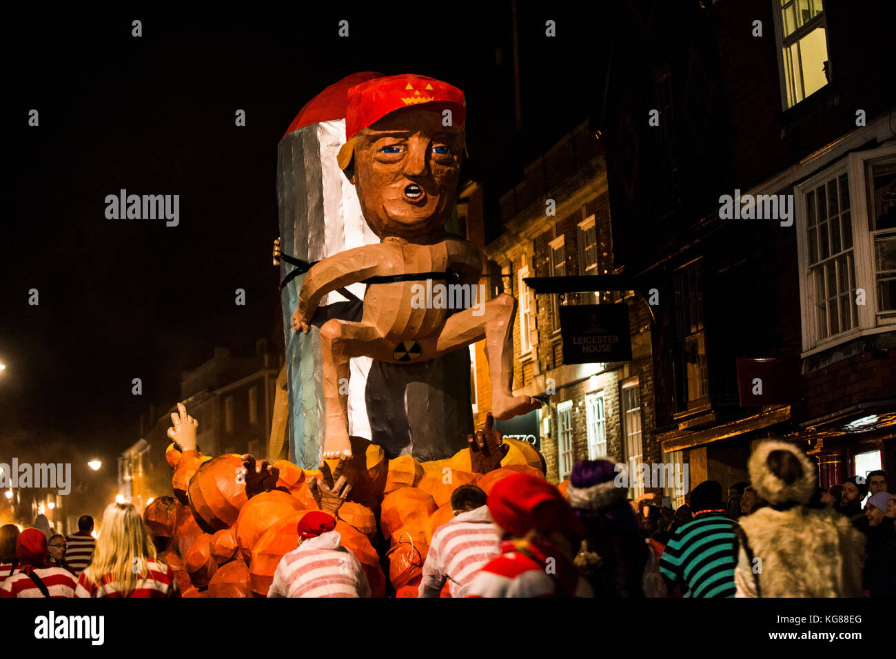 Lewes, UK. 4th Nov, 2017. Lewes Bonfire Night Celebrations. The annual ...