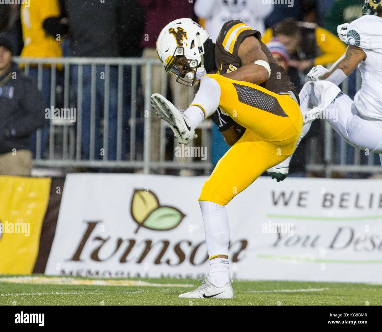 November 4, 2017: Wyoming Cowboys running back Trey Wood (6) catches ...
