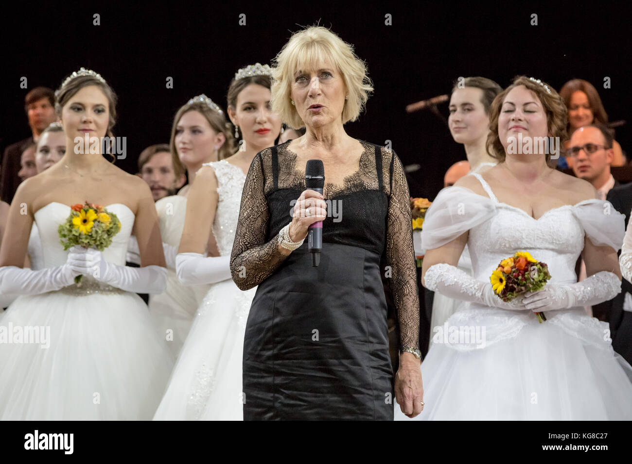 London, UK. 4th Nov, 2017. 5th Russian Debutante Ball, held at Mayfair ...