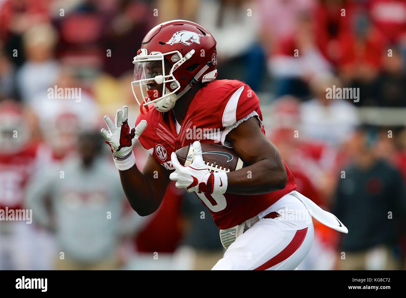 Nov 4, 2017: Razorback running back T.J. Hammonds #6 carries the ball ...