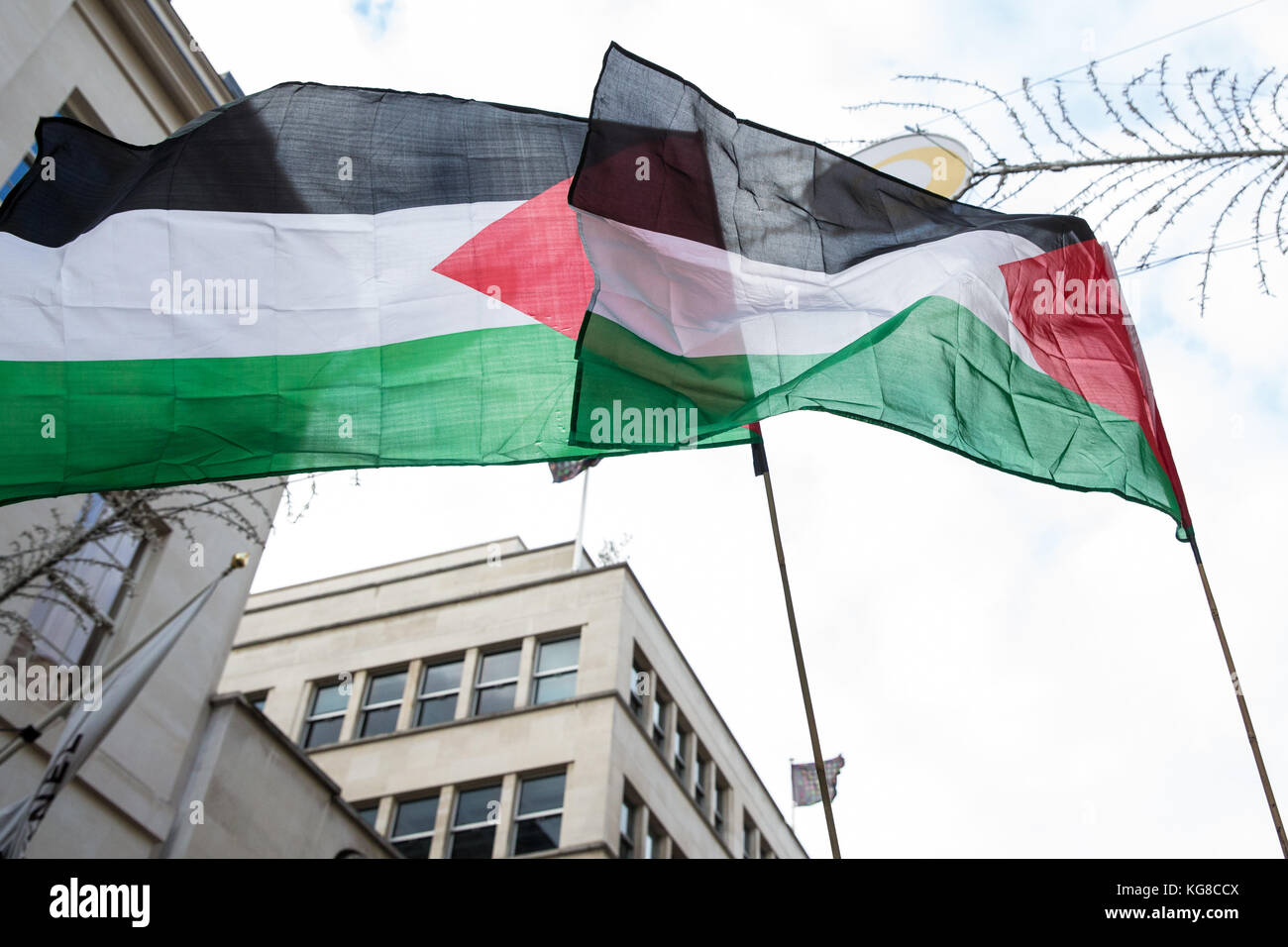 Palestinian national flags hi-res stock photography and images - Alamy