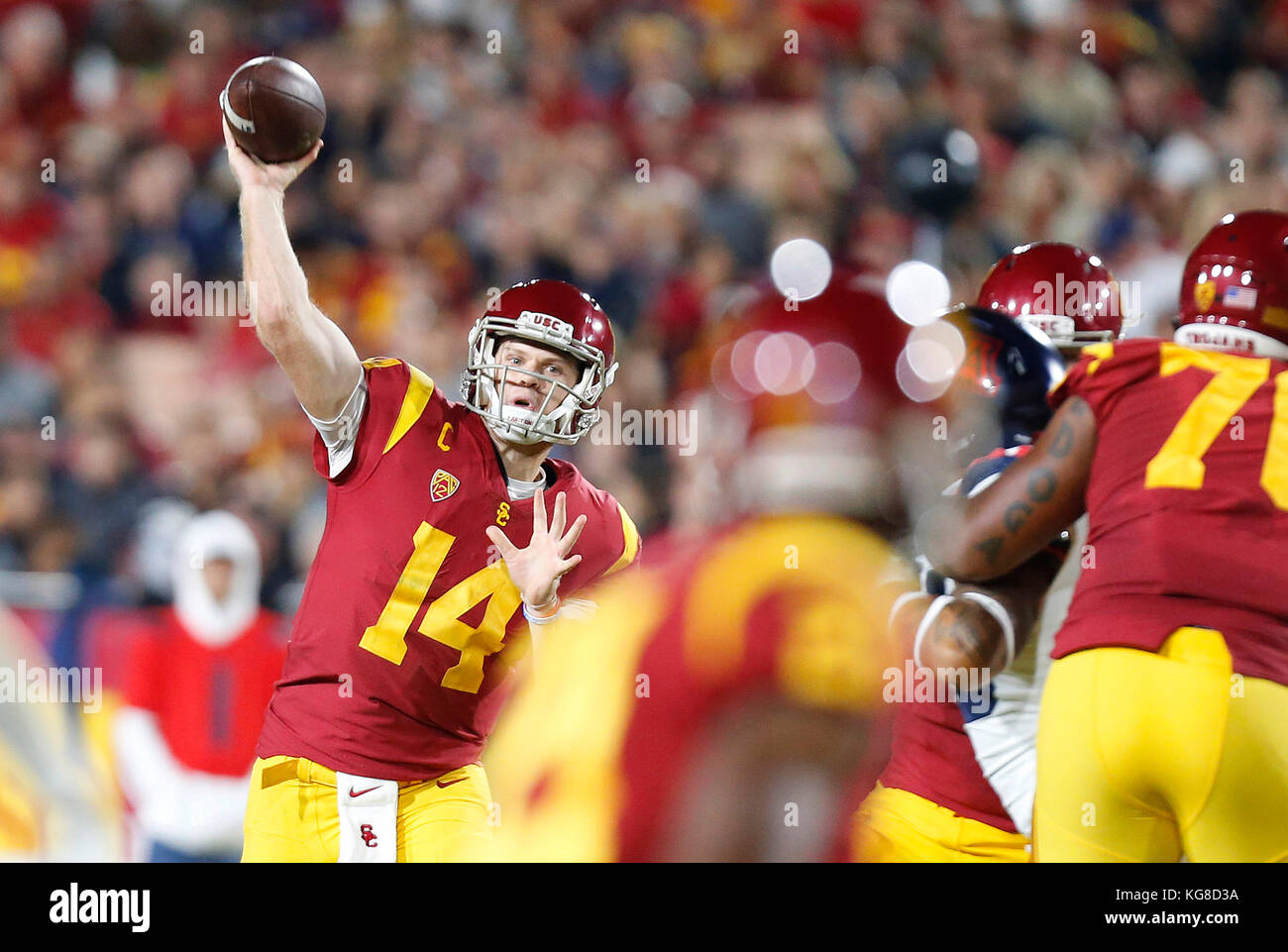 November 04, 2017 USC Trojans quarterback Sam Darnold #14 throws a pass ...