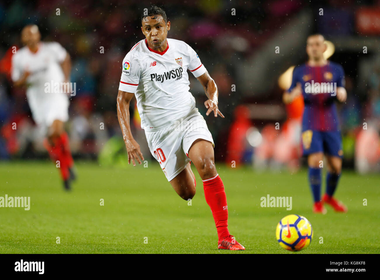 Barcelona, Spain. Credit: D. 4th Nov, 2017. Luis Muriel (Sevilla ...