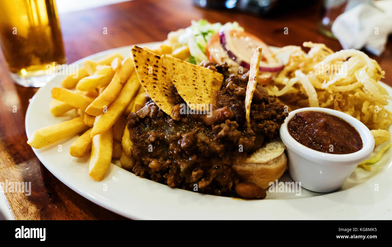 Deluxe chili cheese fries hi-res stock photography and images - Alamy