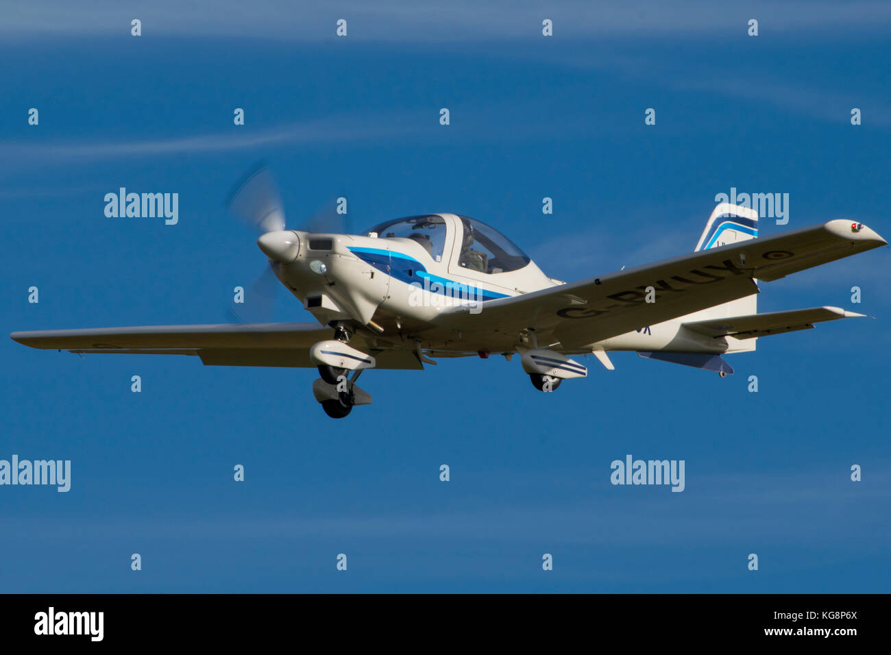 RAF Grob 115E tutor landing at RAF Cranwell Stock Photo - Alamy