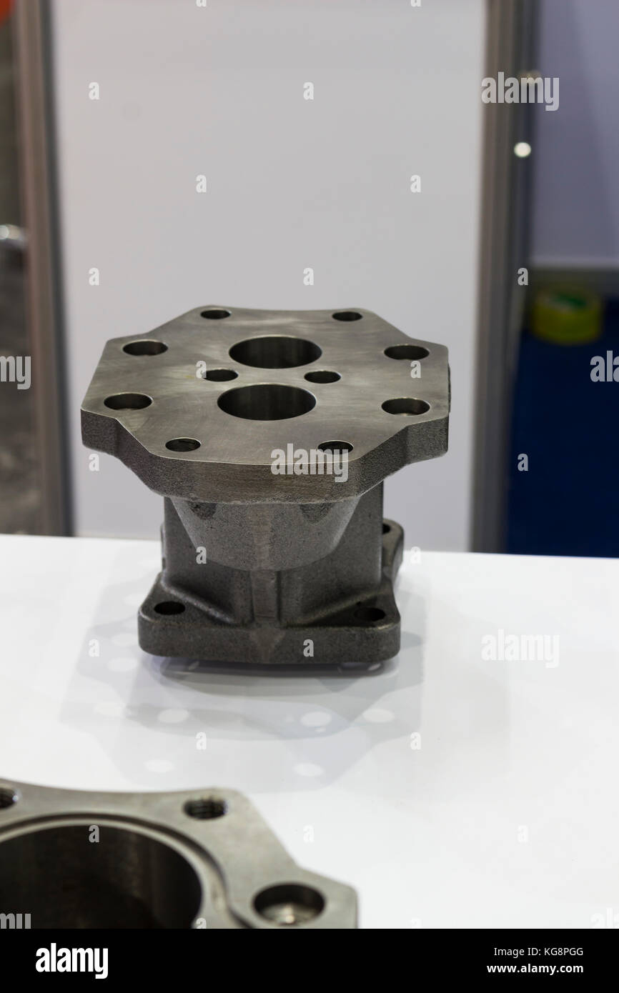 Factory workers machining hi-res stock photography and images - Alamy