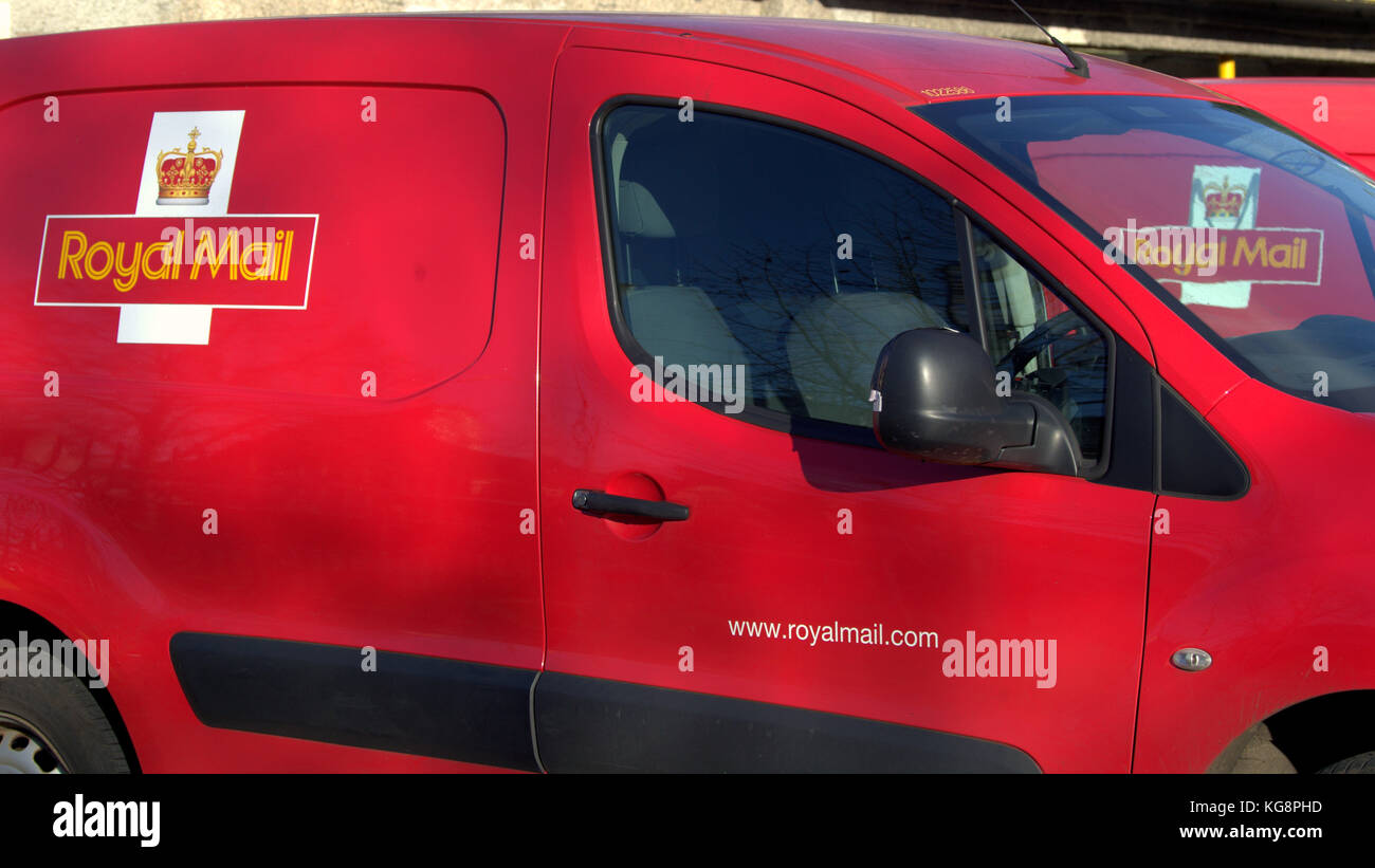 post office royal mail delivery vans and depot anniesland delivery ...