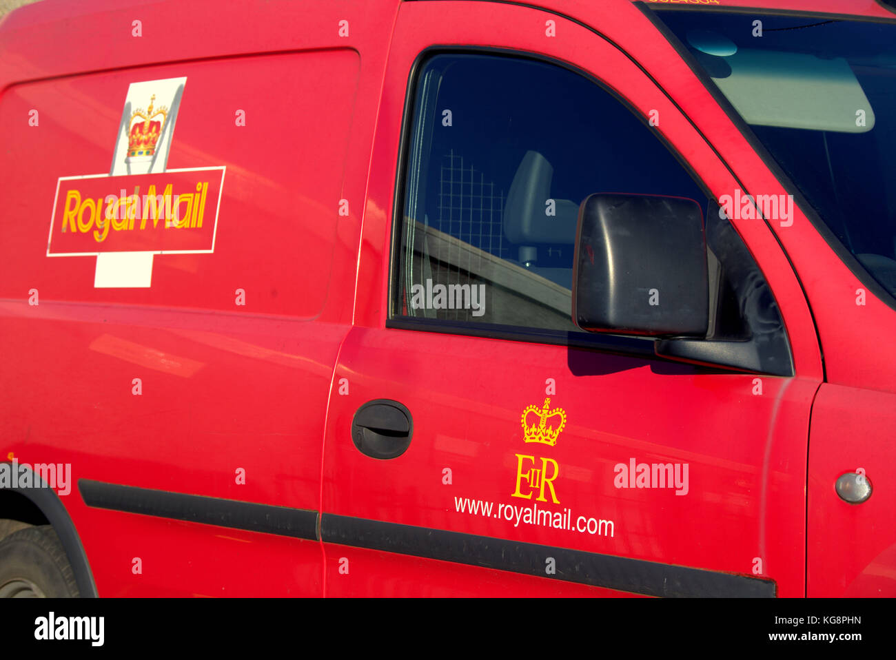 post office royal mail delivery vans and depot anniesland delivery ...