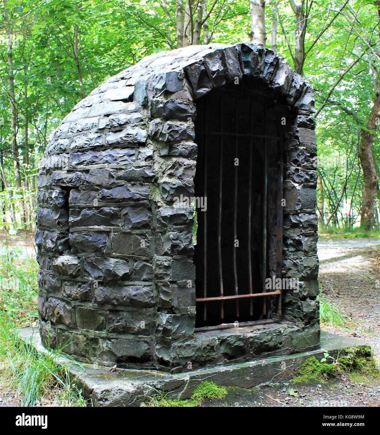Old Fashioned Well House