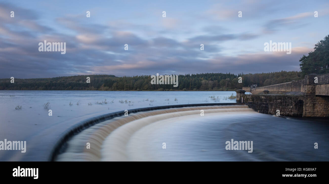 Reservoir overflow hi-res stock photography and images - Alamy