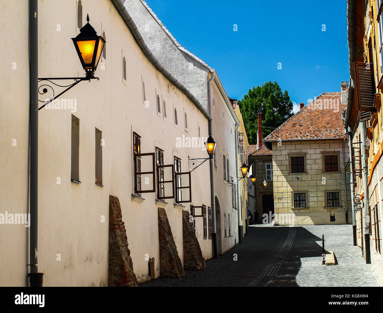 Old houses - Old street - Old-fashioned mood - Old downtown houses ...