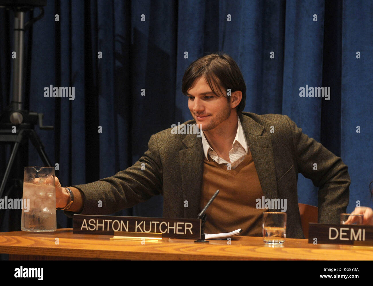 Actress demi moore hi-res stock photography and images - Alamy