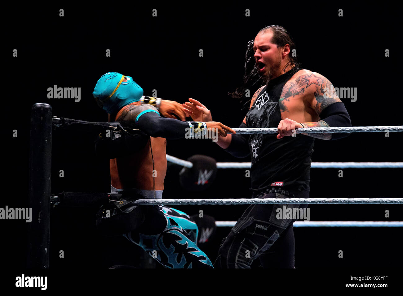 Sin Cara Vs Sin Cara