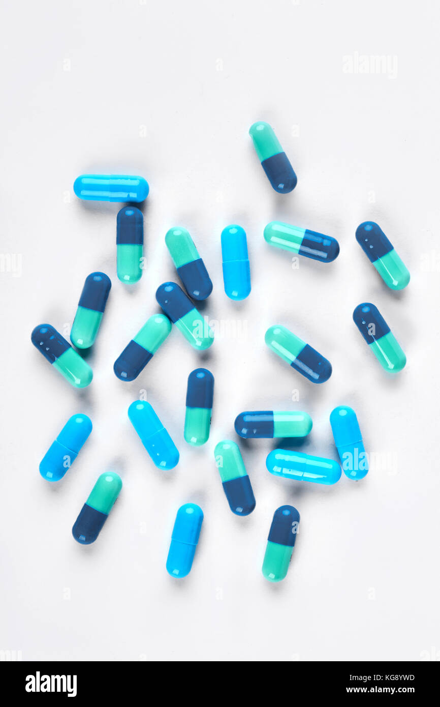 Pile blue white capsules hi-res stock photography and images - Alamy