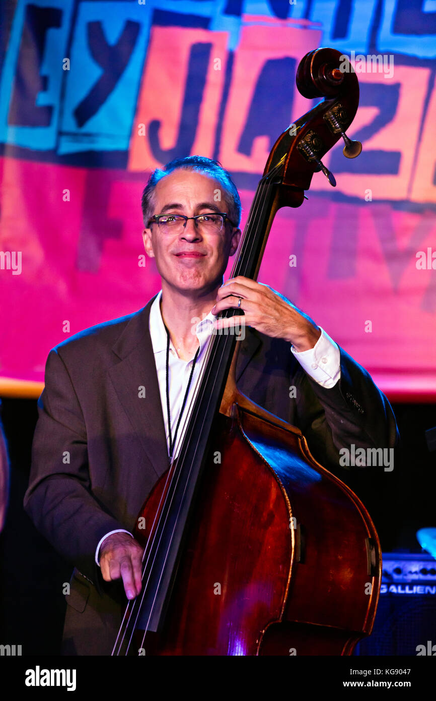 Ryerson base hi-res stock photography and images - Alamy