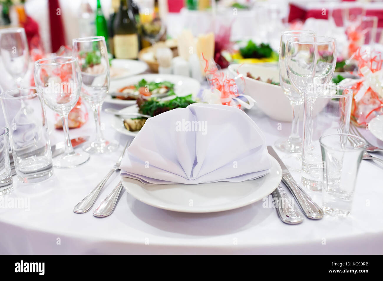 Served table in the restaurant Stock Photo - Alamy