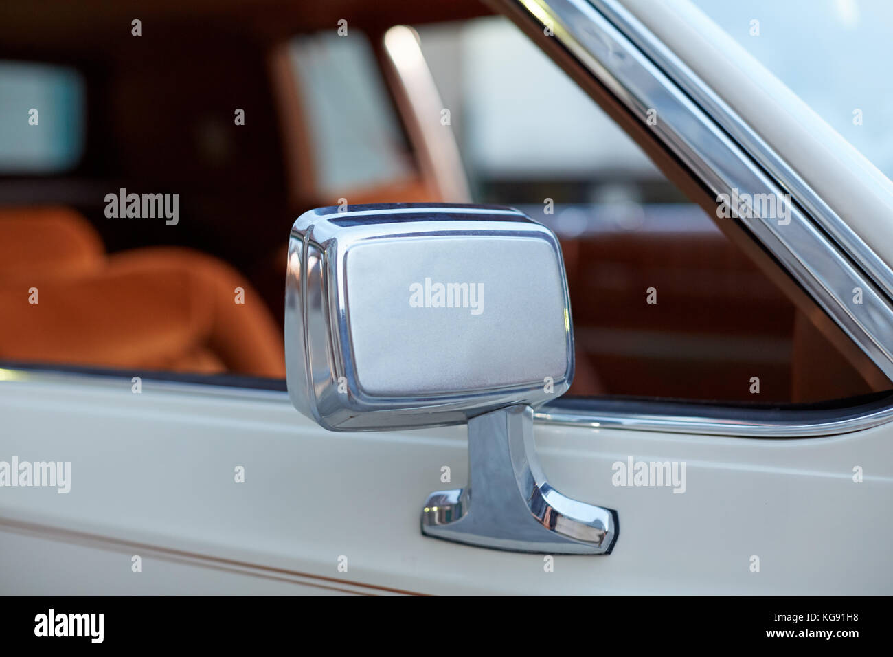Chrome wing mirror hi-res stock photography and images - Alamy