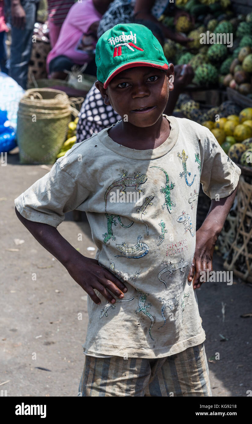 Malagasy boy madagascar hi-res stock photography and images - Alamy