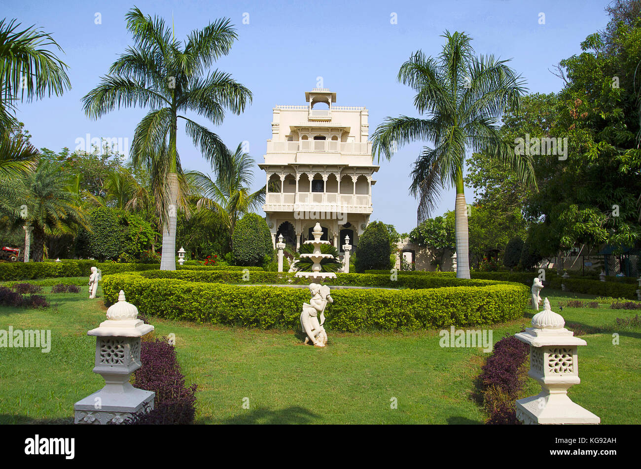Inner view of Champaner heritage resort, Halol, Gujarat, India Stock ...