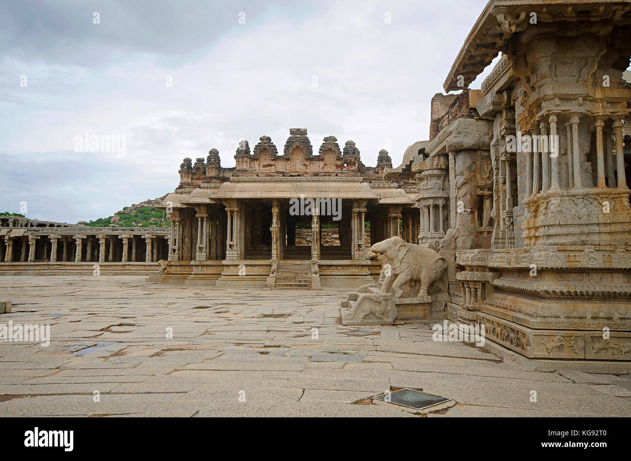 Vittala temple hi-res stock photography and images - Alamy