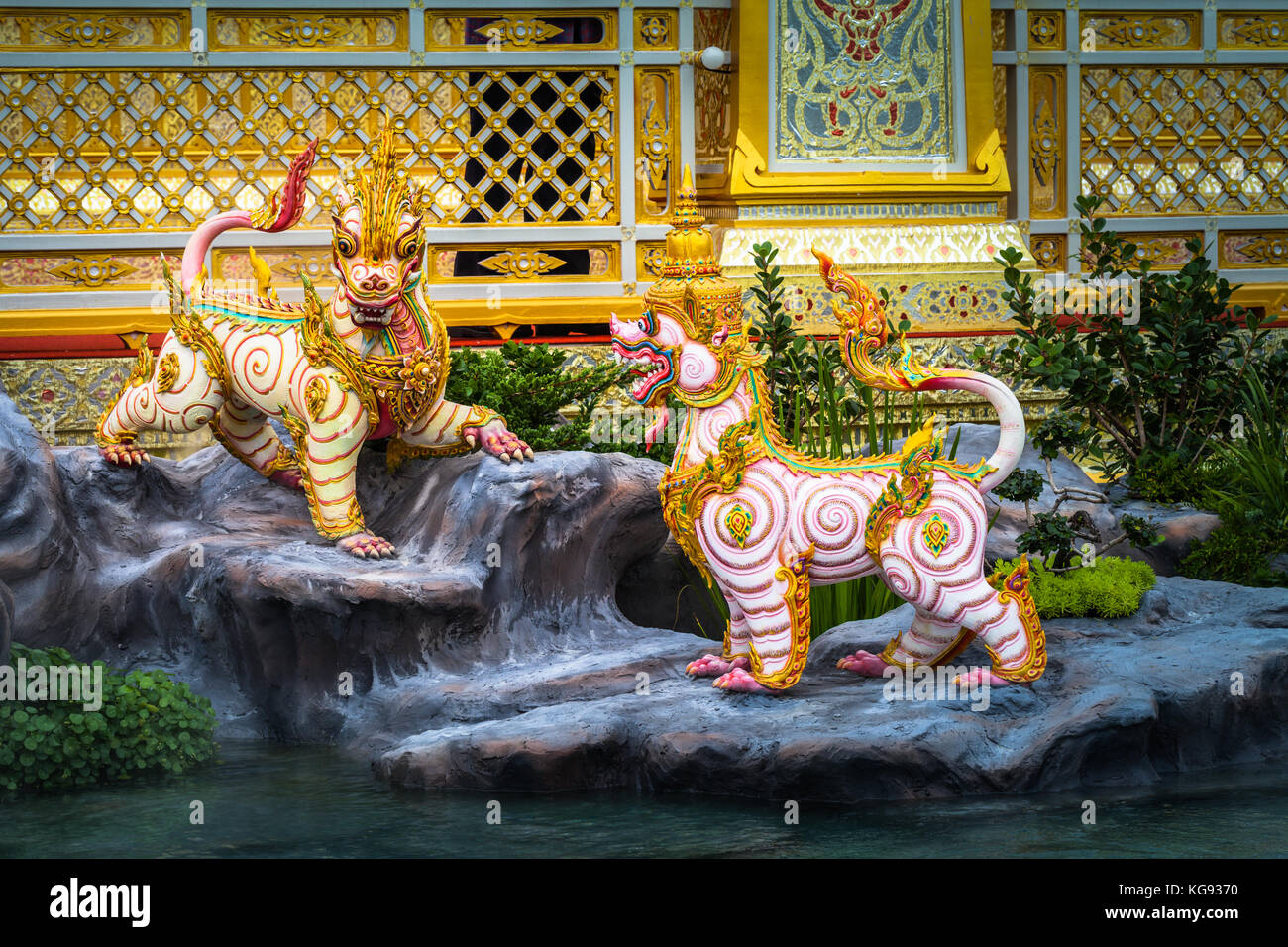 Kirin is the animal is shaped like a deer but has only one horn. like a ...