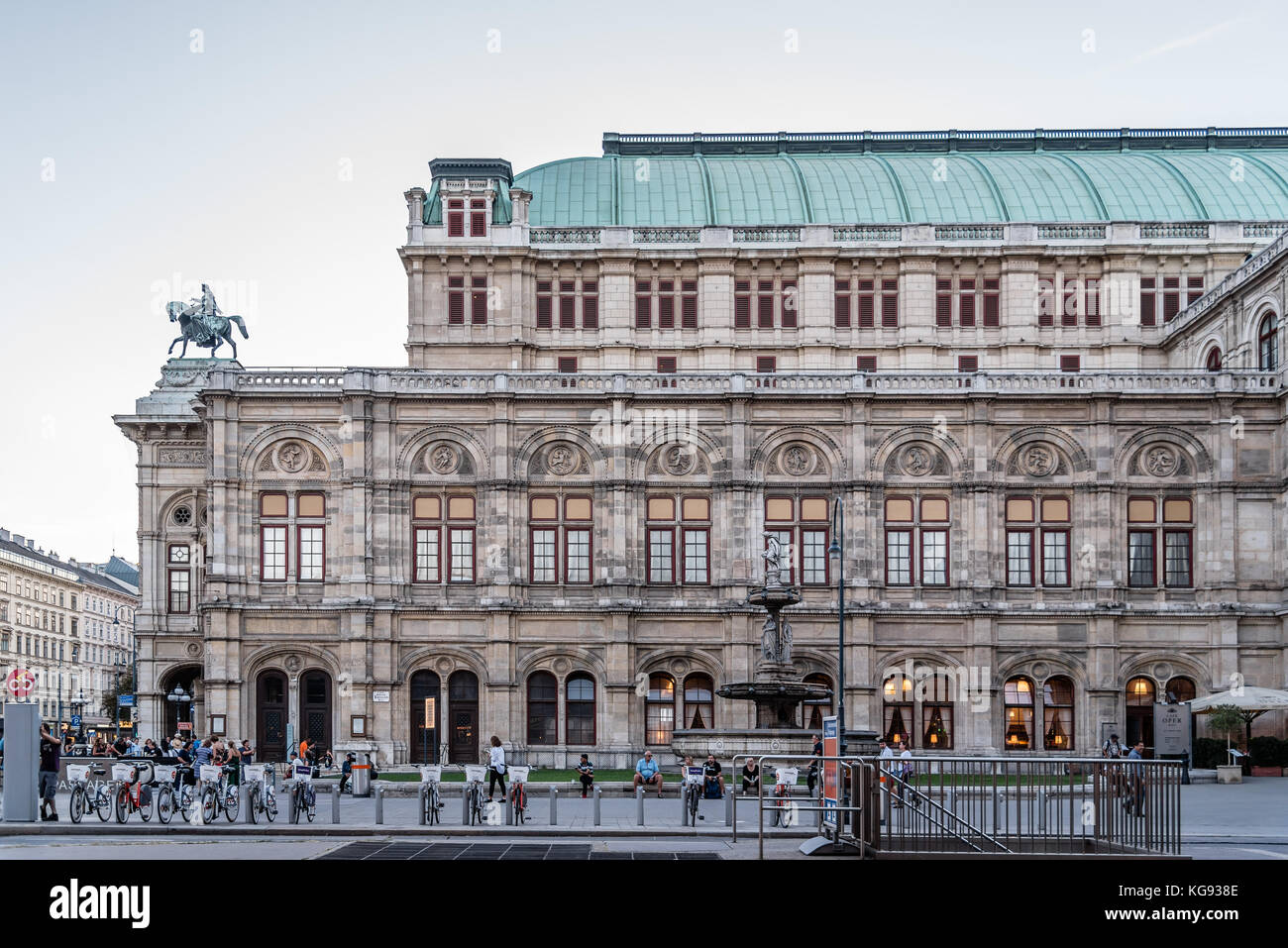 The Vienna State Opera Stock Photo - Alamy