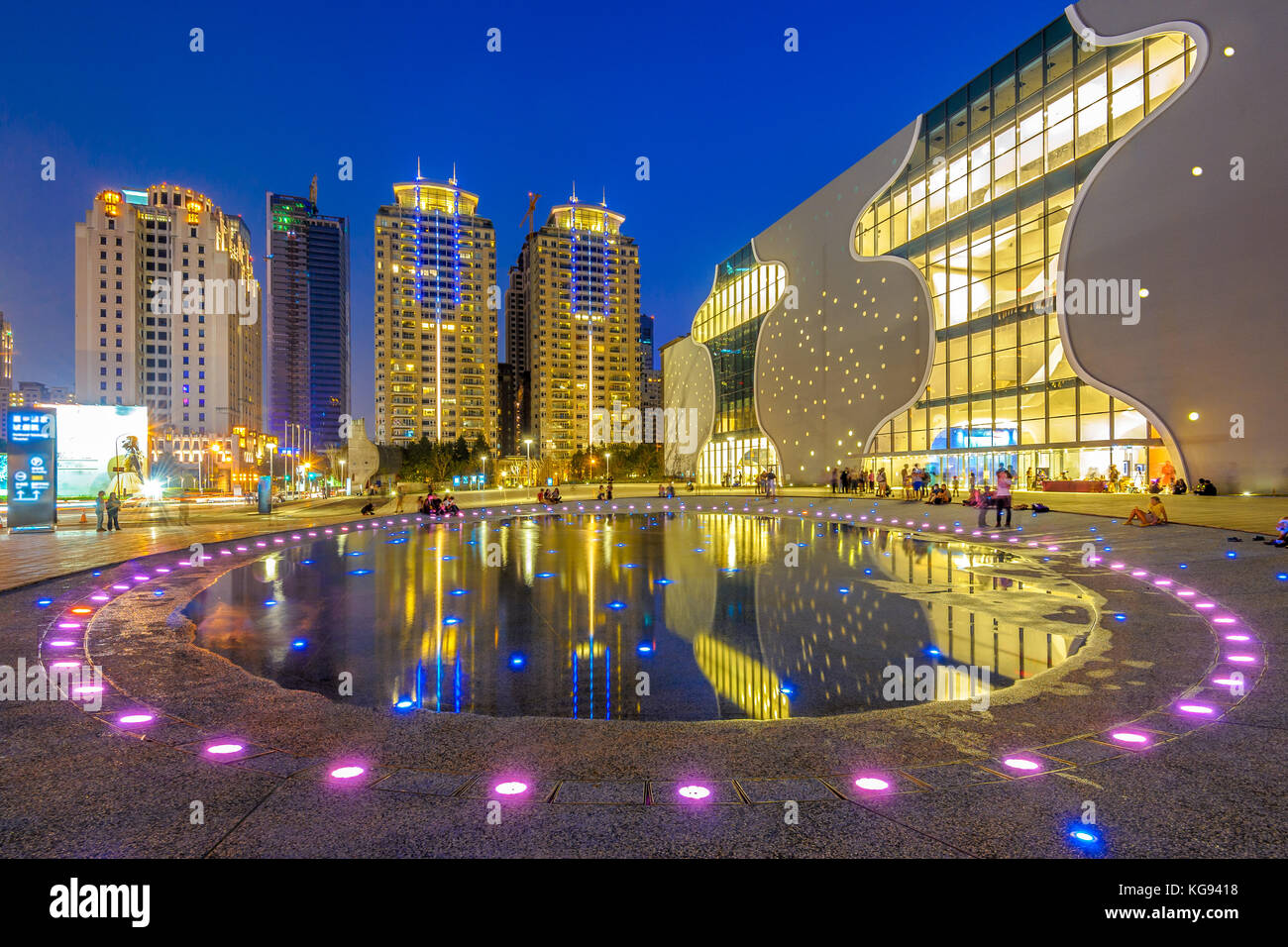 night view of National Taichung Theater Stock Photo - Alamy