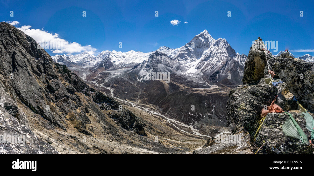 Ebc hike hi-res stock photography and images - Alamy