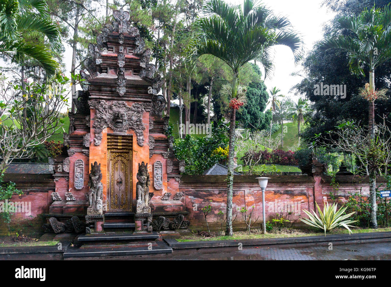 Holy Spring Water Temple (Pura Tirta Empul Stock Photo - Alamy