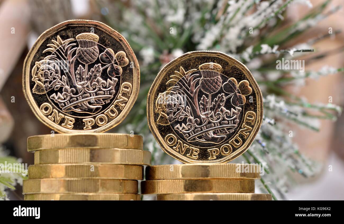 Spending money hi-res stock photography and images - Alamy