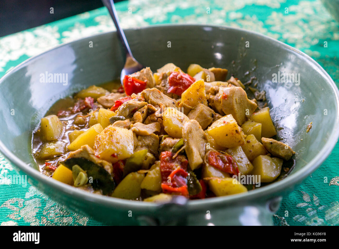 Cooking Class - Yellow curry Stock Photo - Alamy