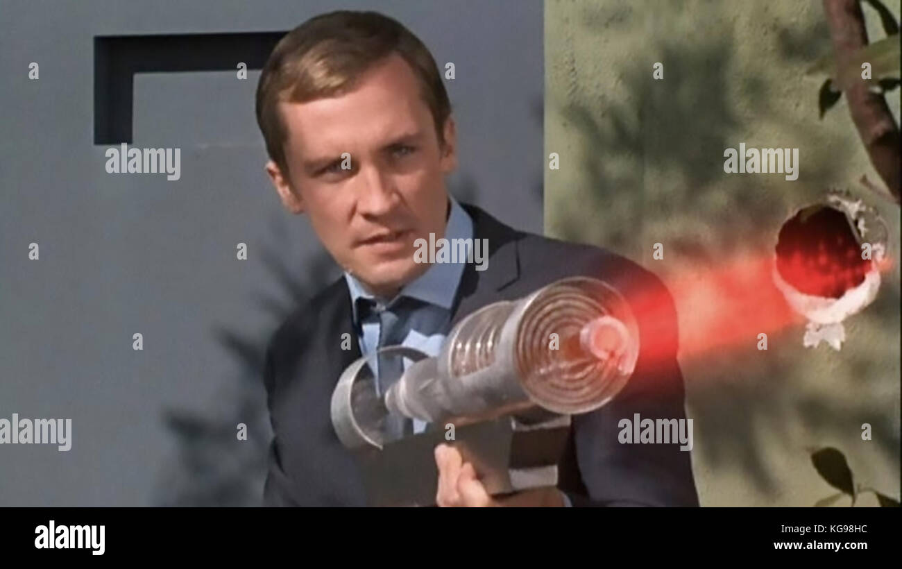 THE INVADERS Quinn Martin Productions TV series 1967-68 with Roy ...