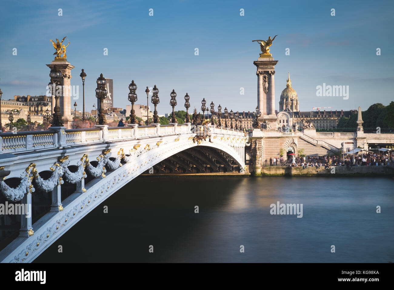 Gold frame and paris hi-res stock photography and images - Alamy