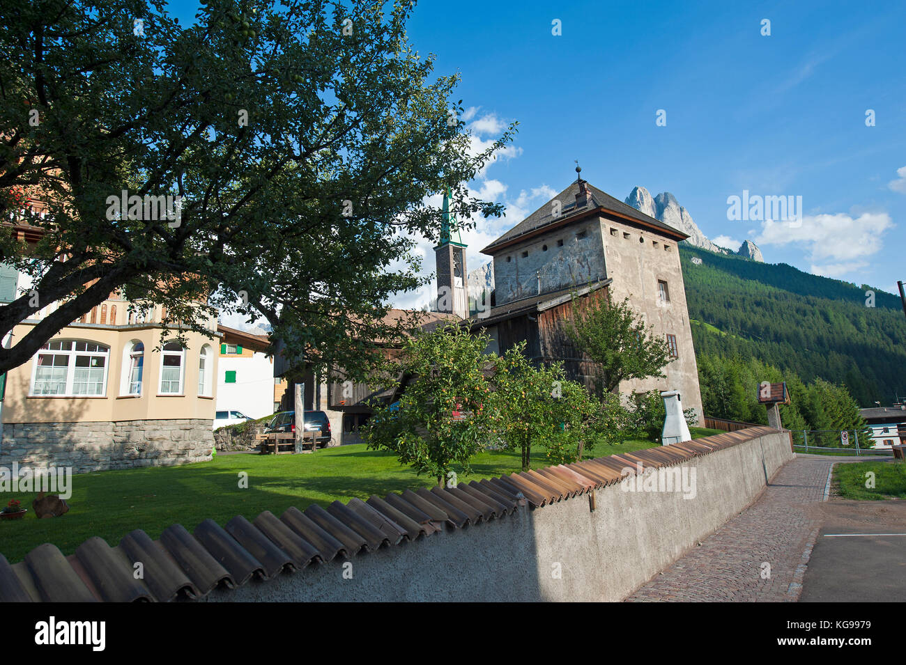 Pozza di Fassa, Alto Adige, Castle Stock Photo - Alamy