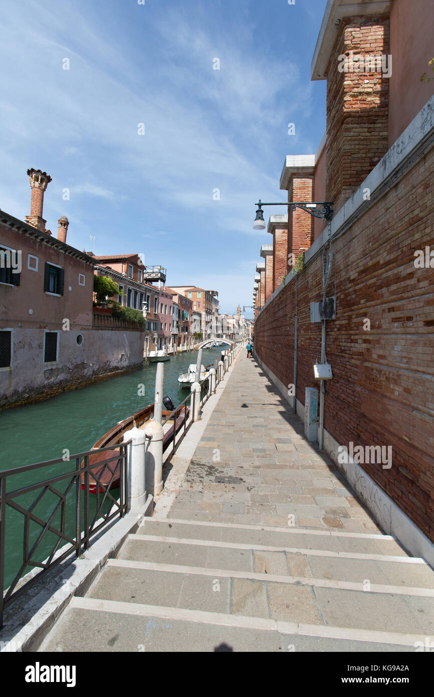 City of Venice Italy. Picturesque view of the Rio de la Fornace Canal ...