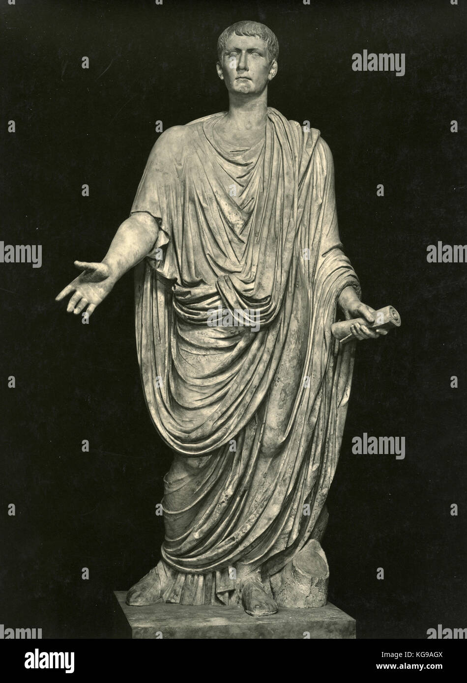 Julius Caesar, marble statue Stock Photo - Alamy
