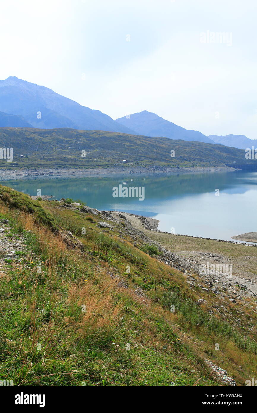 Lago di Montespluga, Stausee, am Spluegen Pass in Italien, Lombardei ...