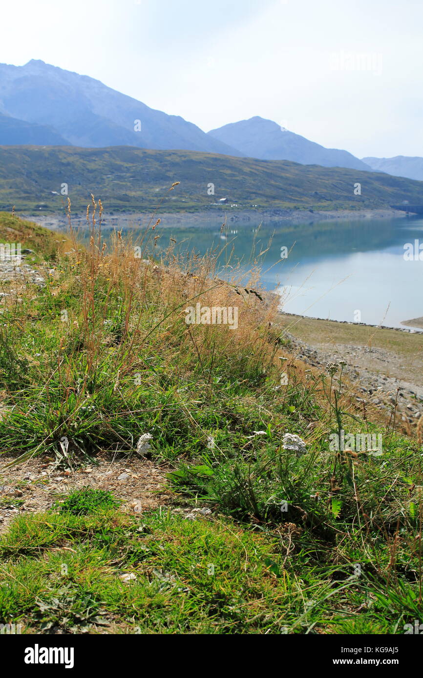 Lago di Montespluga, Stausee, am Spluegen Pass in Italien, Lombardei ...