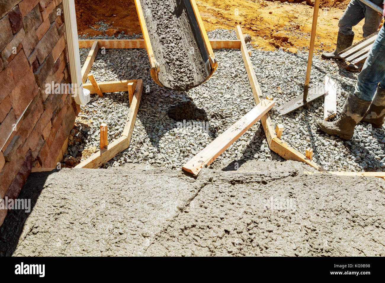 Pavement construction hi-res stock photography and images - Alamy