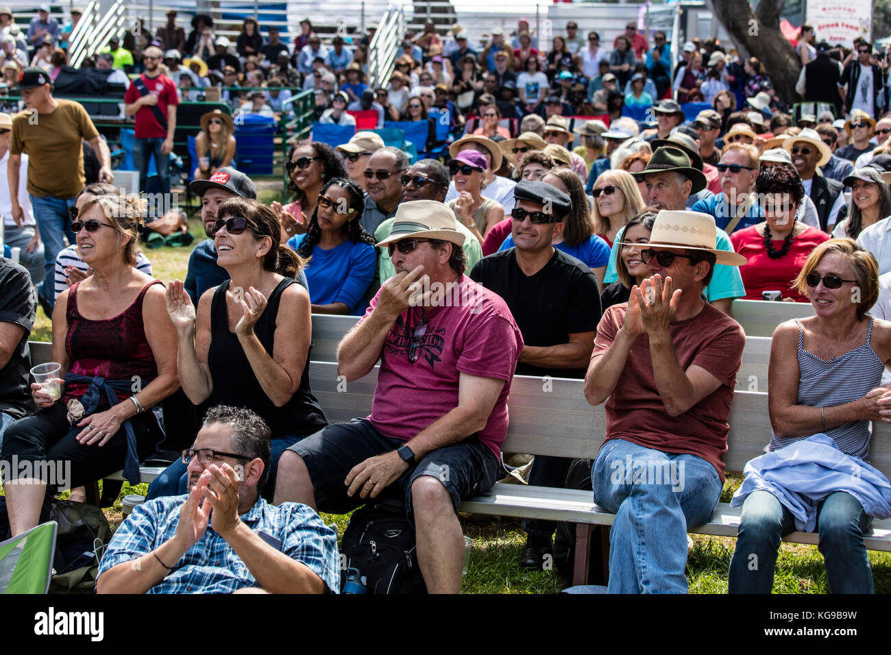 Happy singing crowd hi-res stock photography and images - Alamy