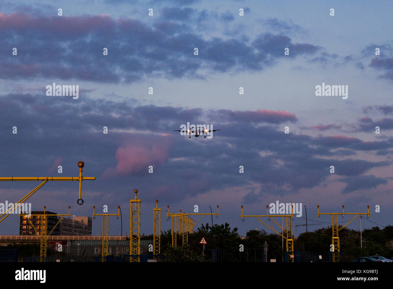 Chasing the airplanes Stock Photo - Alamy