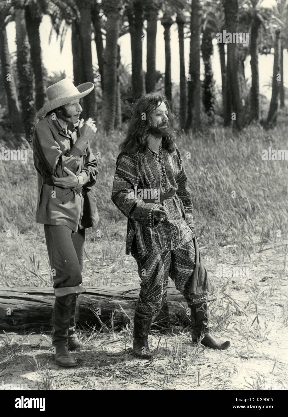Italian comedians Franco Franchi and Ciccio Ingrassiain the film Le ...