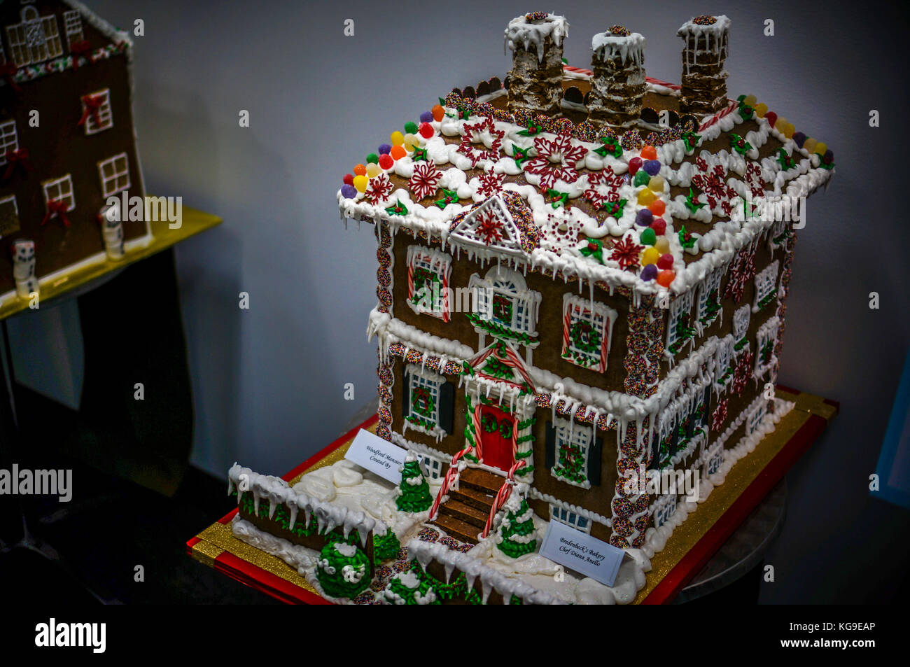 Fancy Gingerbread houses at Liberty Place Stock Photo - Alamy