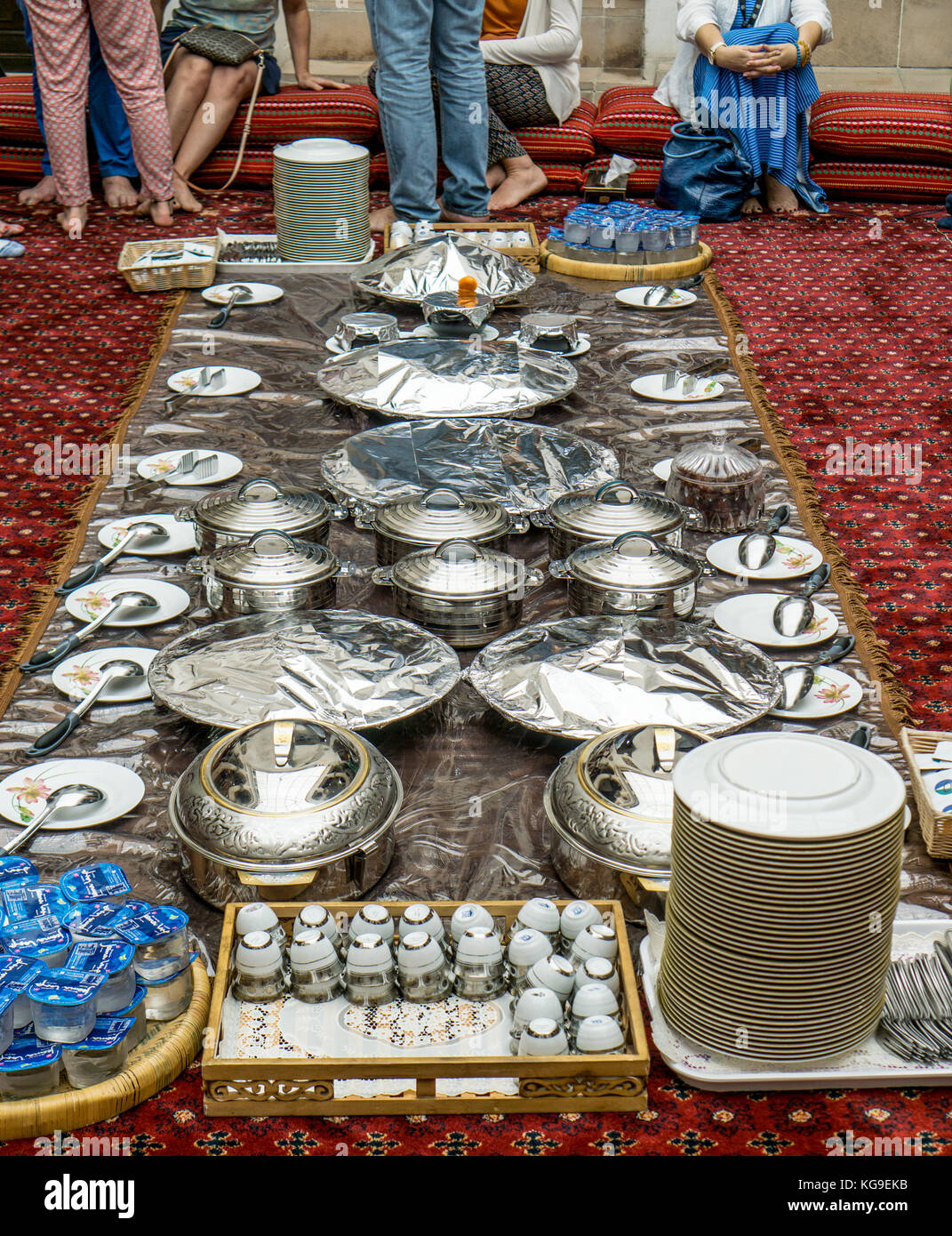 African traditional food platter hi-res stock photography and images ...