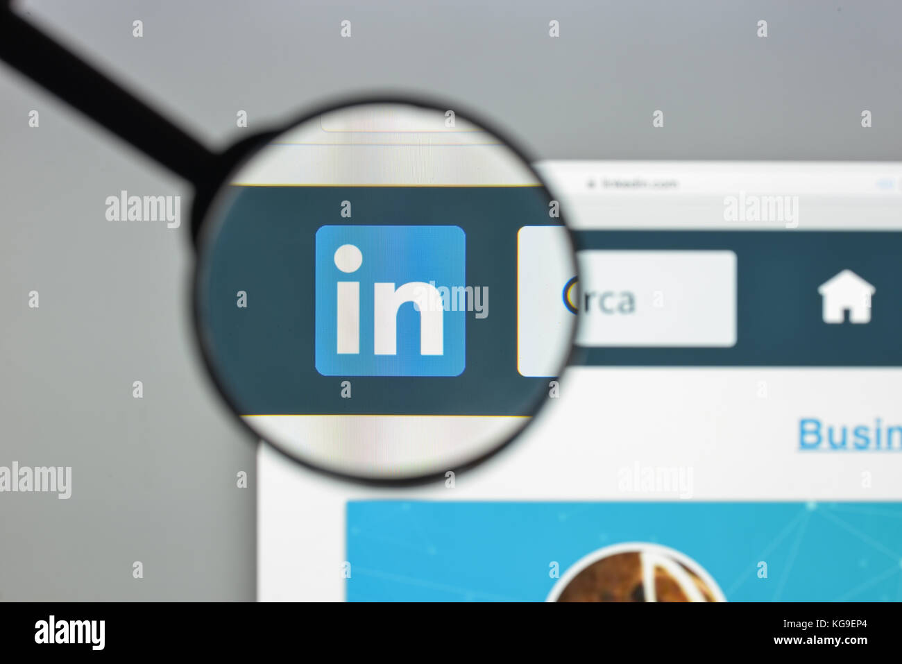 Linkedin Homepage High Resolution Stock Photography and Images - Alamy