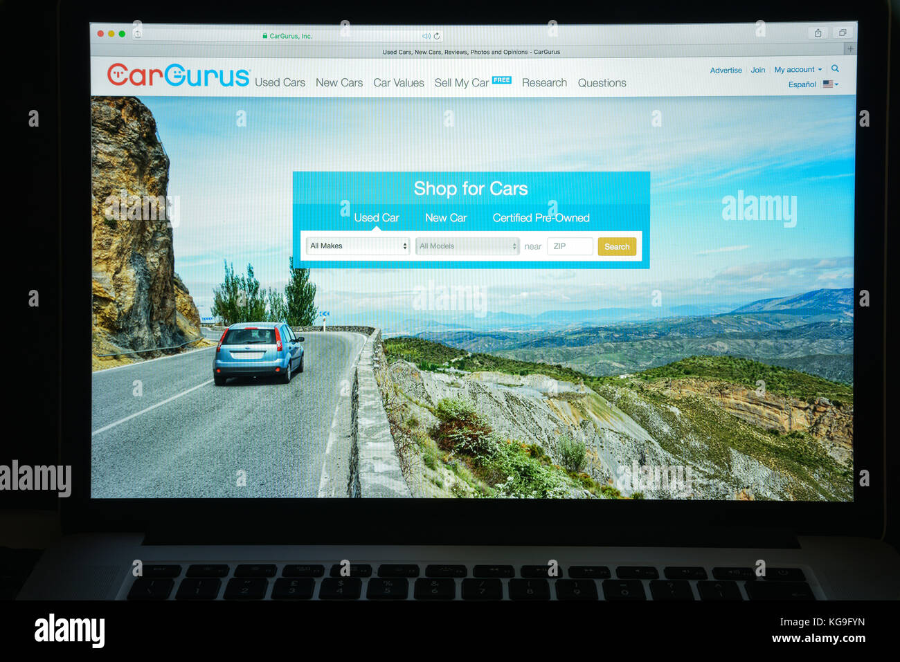 Cargurus logo hi-res stock photography and images - Alamy