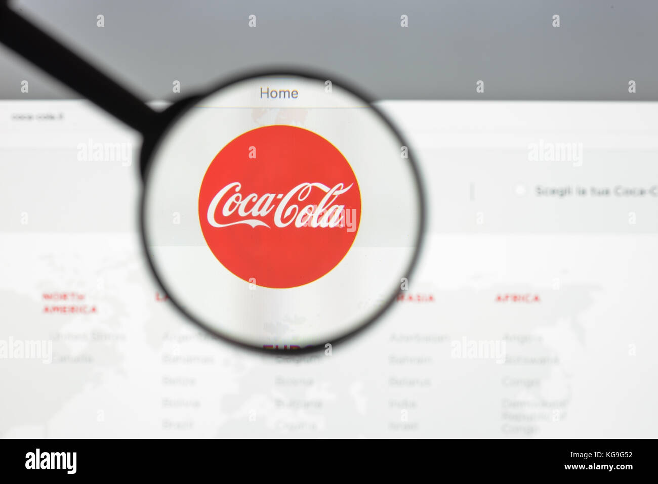 Cocacola website hi-res stock photography and images - Alamy