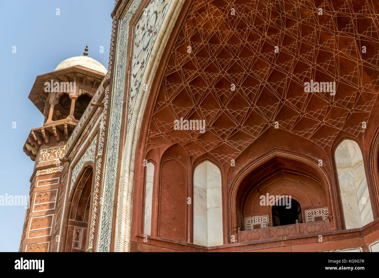 Taj mahal geometry hi-res stock photography and images - Alamy