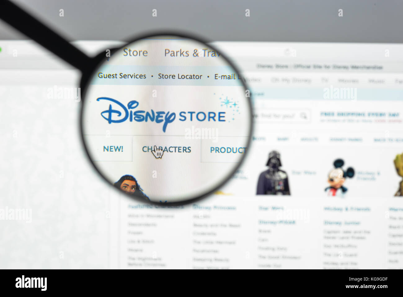 Disneystore hi-res stock photography and images - Alamy